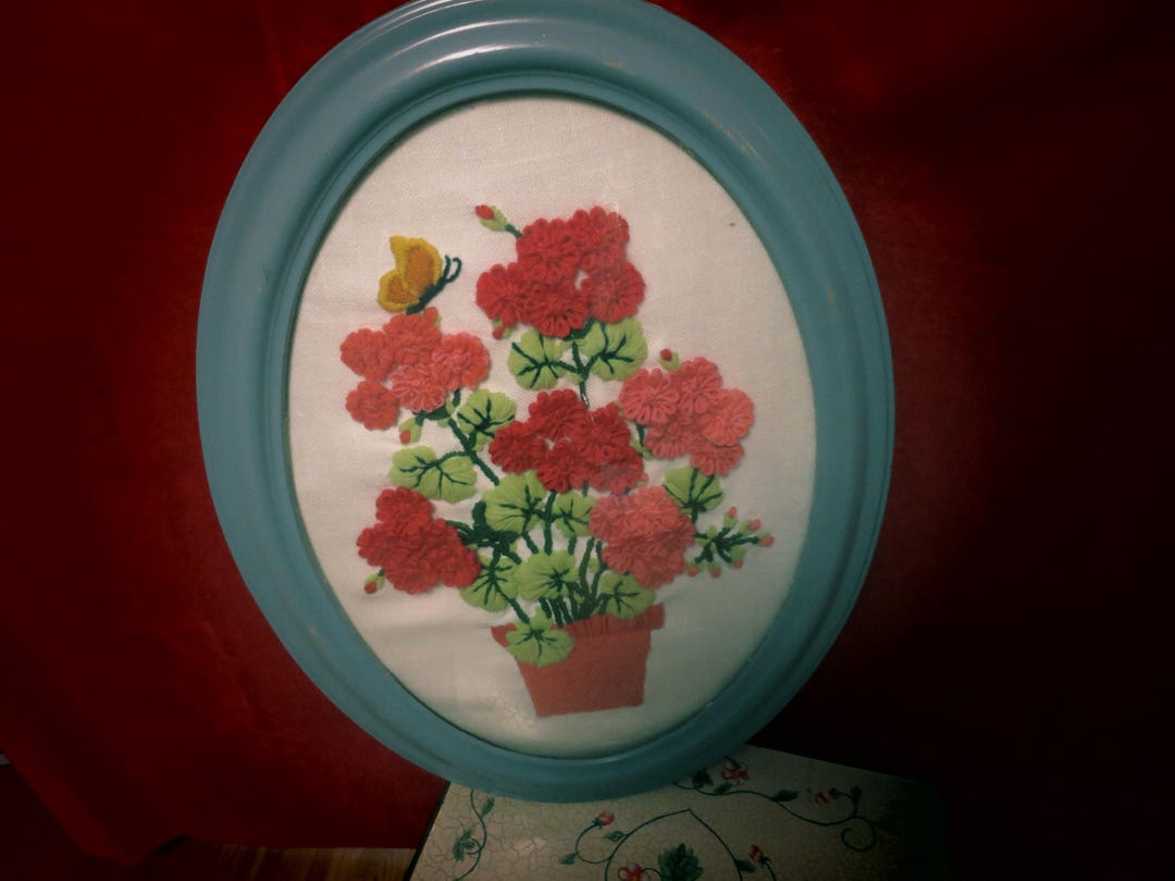 Floral Designed Crewel 3D Flower Pot With Butterfly Yarn Art Convex ...