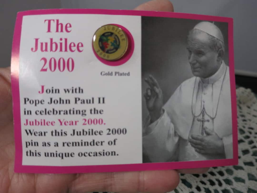 The Jubilee 2000 Pope John Paul II Pin Back Button Gold Plated - Etsy