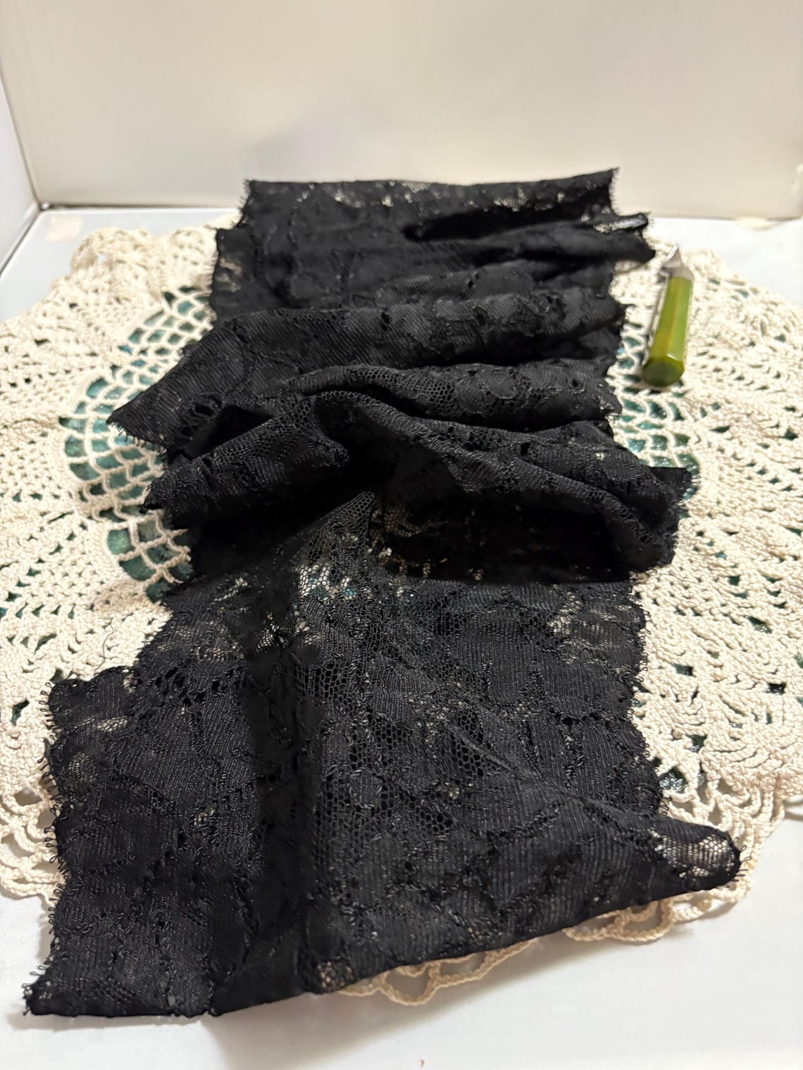Wide Black Lace Trimming Heavy Wight Cotton Blend Scalloped End 2 Yards ...