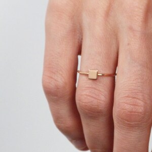 Gold Ring With Square Everyday Geometrical Design for Woman - Etsy
