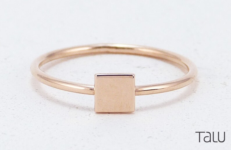 Gold Ring With Square Everyday Geometrical Design for Woman - Etsy