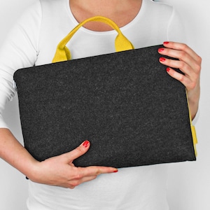 YELLOW HANDLE Grey Felt Laptop Sleeve MacBook Cover Yellow Zipper All ...
