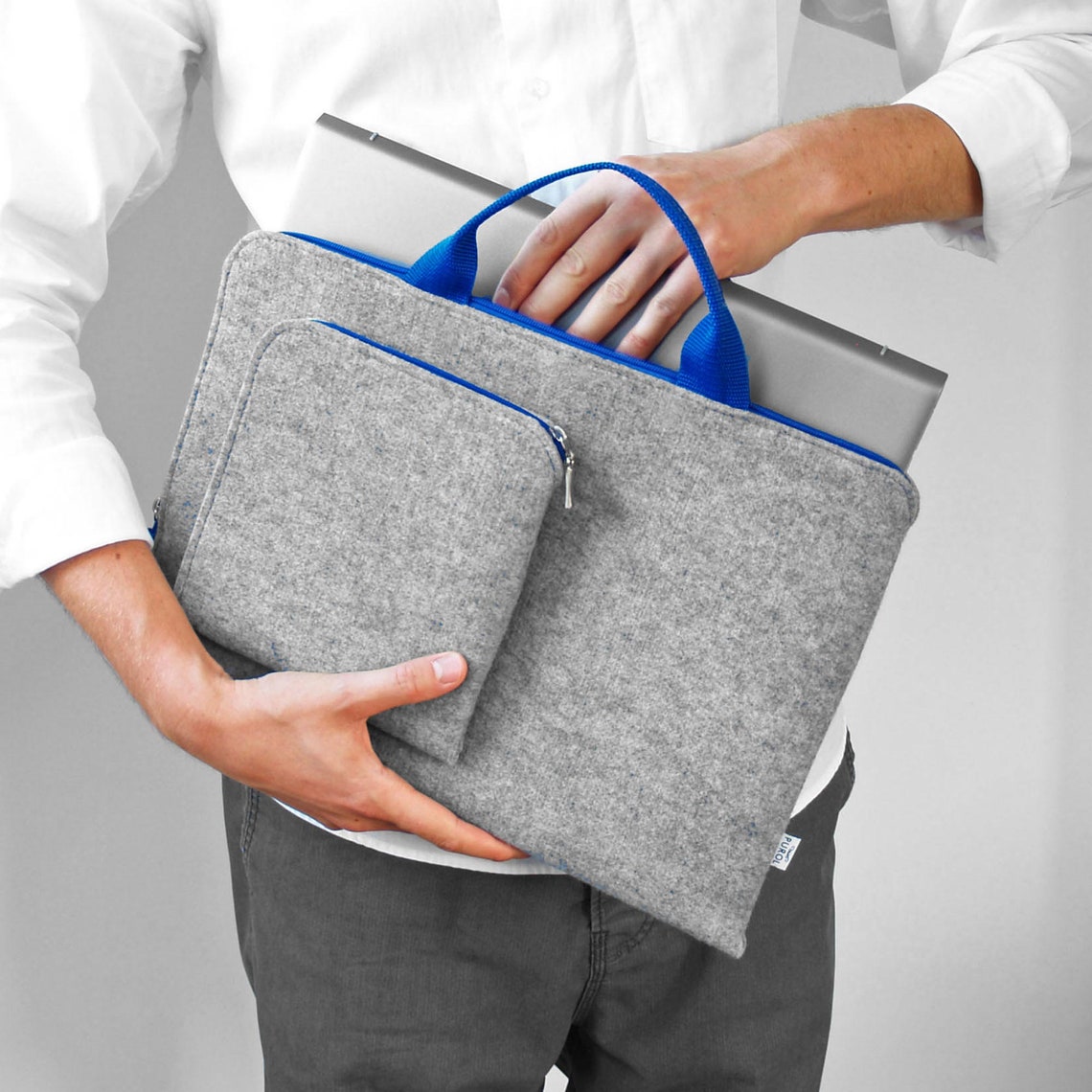 LAPTOP FELT SLEEVE MacBook Cover With Hands Blue Zipper Additional ...