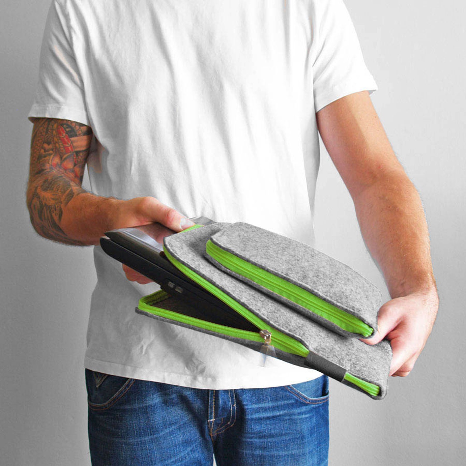 MACBOOK LAPTOP SLEEVE Felt Notebook Cover With Green Zipper - Etsy