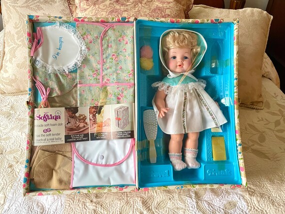 Eegee Vintage 1970's EEGEE Layette Trayette Baby Doll Bathtub