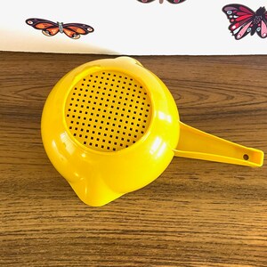 Yellow Tupperware Strainer Small Yellow Tupperware Colander - Etsy