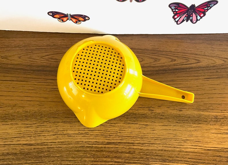 Yellow Tupperware Strainer Small Yellow Tupperware Colander - Etsy