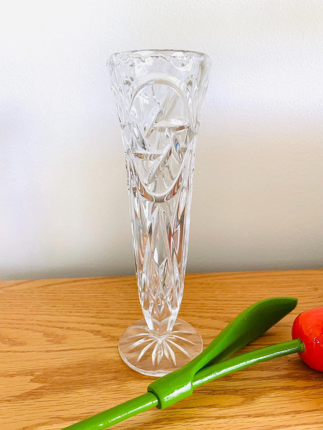 Vintage Pinwheel Bud Vase, Pressed Glass Pinwheel Vase, Elegant Mid ...