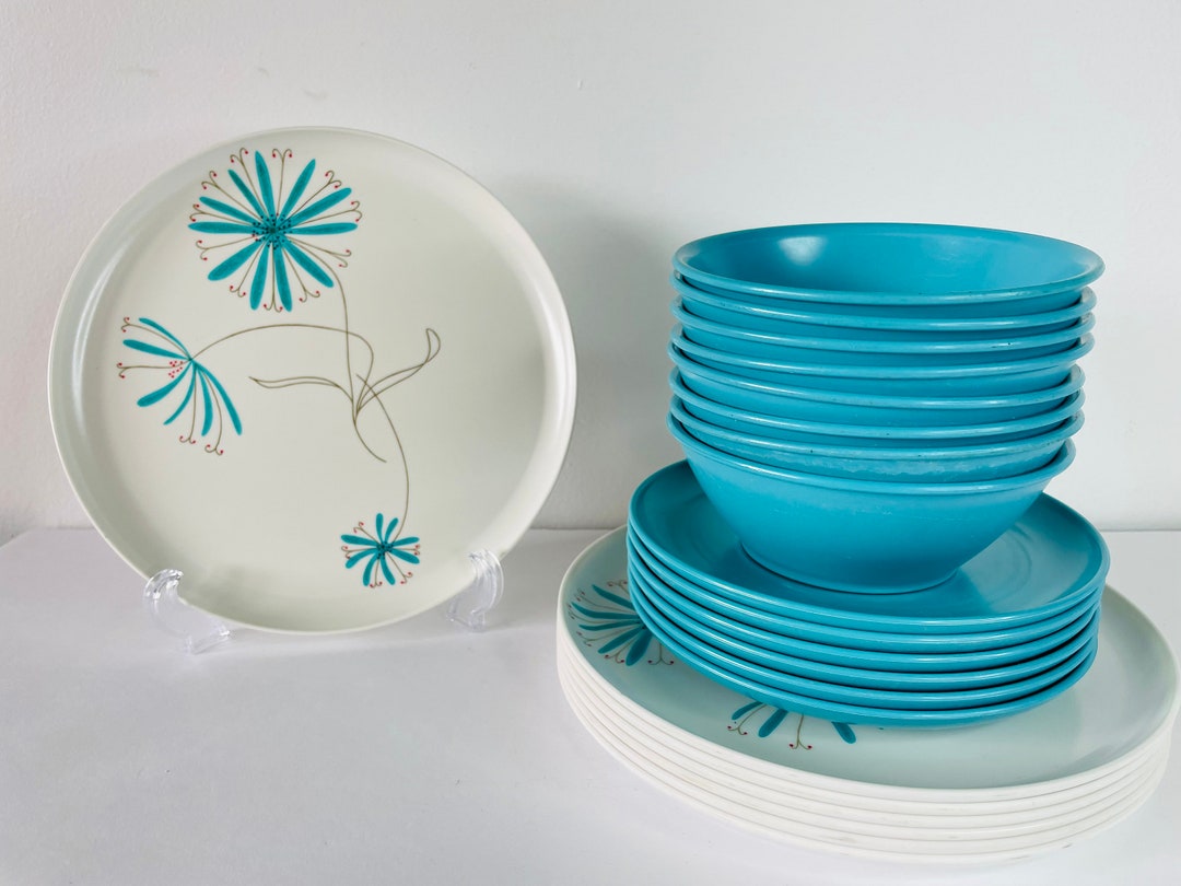 20 Pieces Spalding Ware Melamine Dinnerware, MCM Atomic Picnic Dining ...