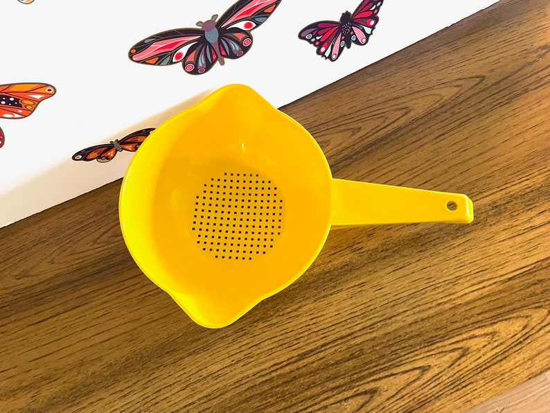 Yellow Tupperware Strainer Small Yellow Tupperware Colander - Etsy