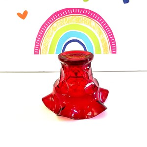 Viking Georgian Ruby Vase, Bright Ruby Red Honeycomb Vase, Red Ruffled ...