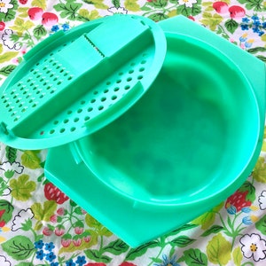 Green Tupperware Grater Bowl, Vintage Tupperware Grater, Green ...