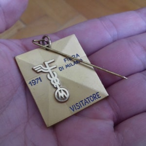 Vintage Enamel Pin Badge ITALY FIERA DI Milano 1971 - Etsy