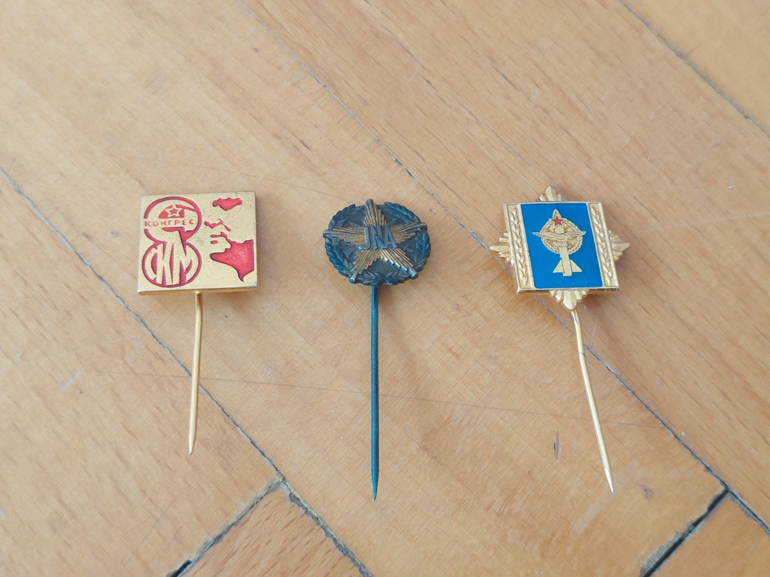 Set of 3 Vintage Pin Badge Yugoslavia , JNA, FLAG, TITO - Etsy