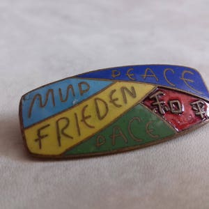 Vintage Peace Badge From 50's-Мир,peace,frieden,pace,和平-5 Different ...