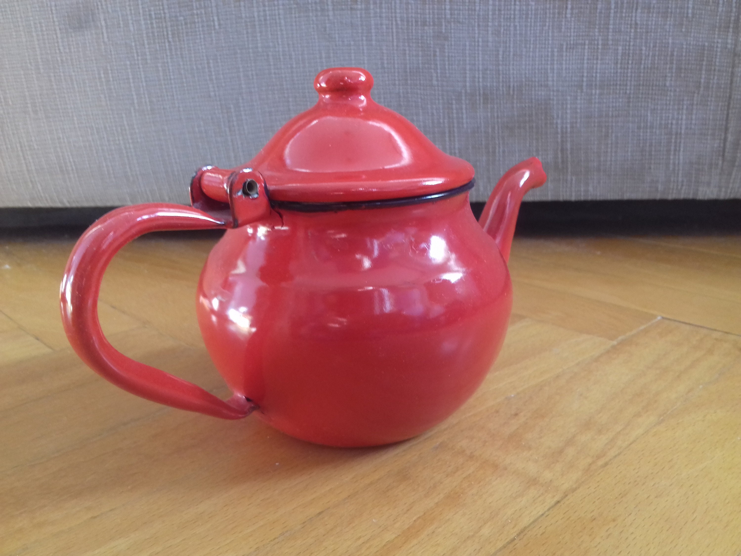 Vintage Small Enamel Tea Pot-emo Celje-70's Made in | Etsy