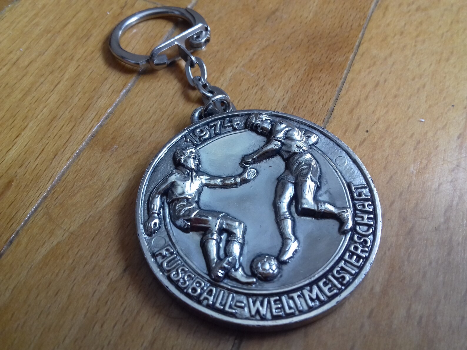 FIFA FOOTBALL SOCCER World Cup Germany 1974. Vintage Keychain - Etsy
