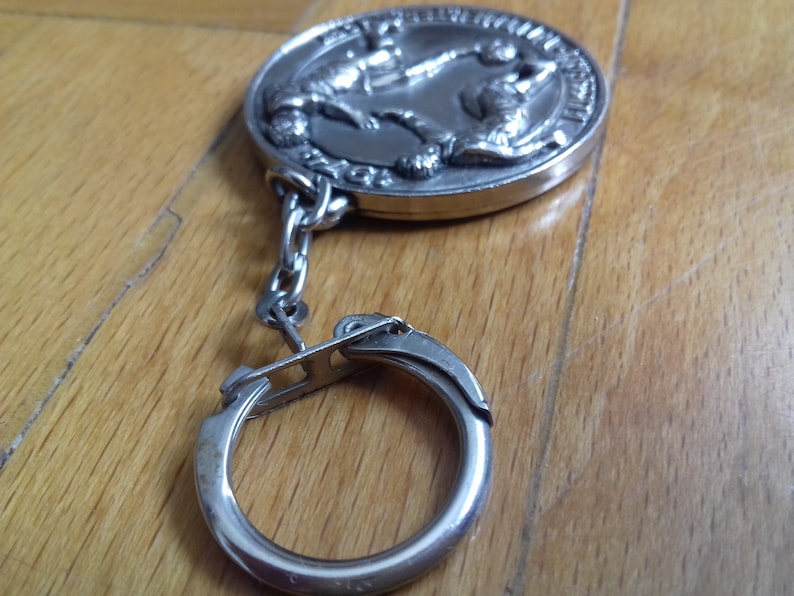 FIFA FOOTBALL SOCCER World Cup Germany 1974. Vintage Keychain - Etsy