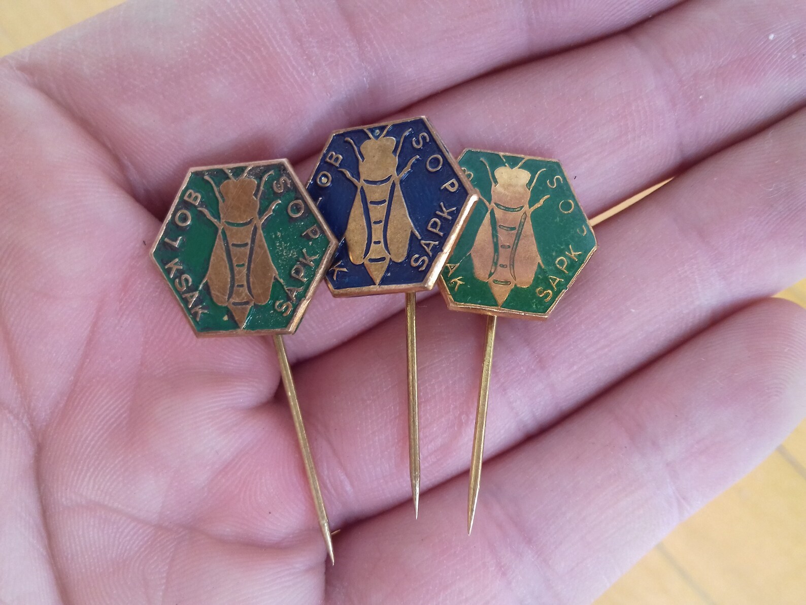 Lot of 3 Vintage Pin Badge Honey Bee Association of | Etsy