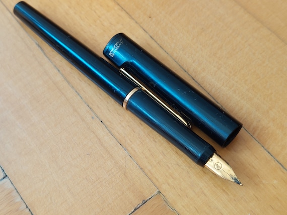 Schneider Pen Logo