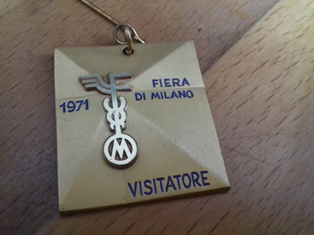 Vintage Enamel Pin Badge ITALY FIERA DI Milano 1971 - Etsy
