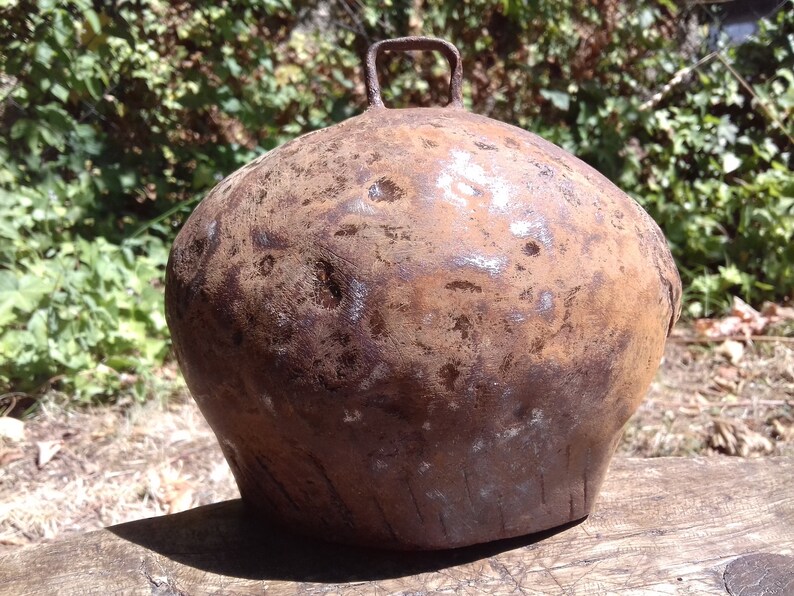 Vintage Big Rusty Handmade Primitive Cow Bell - Etsy