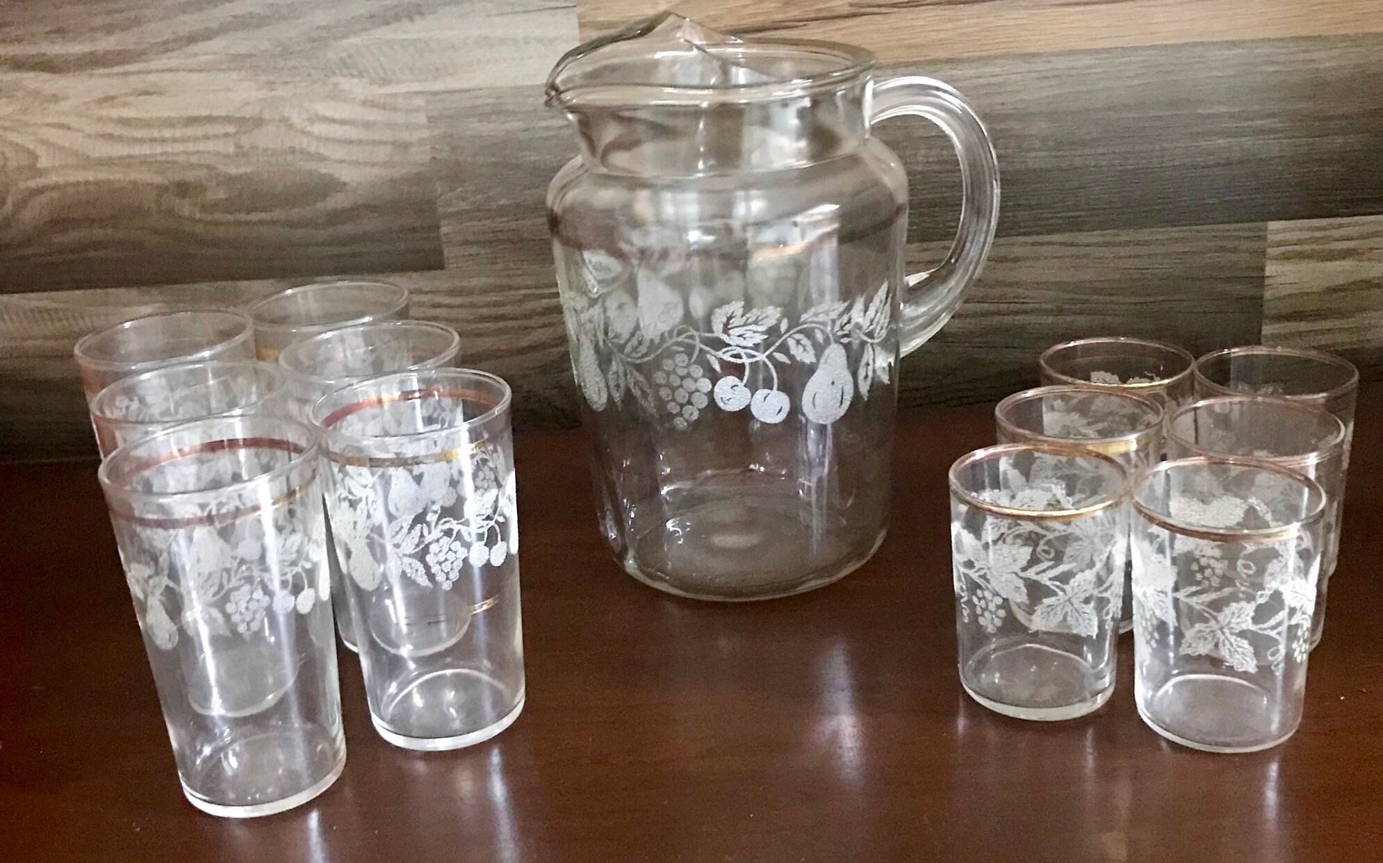 Vintage Etched Glass Pitcher With Matching Glasses/kitchen | Etsy