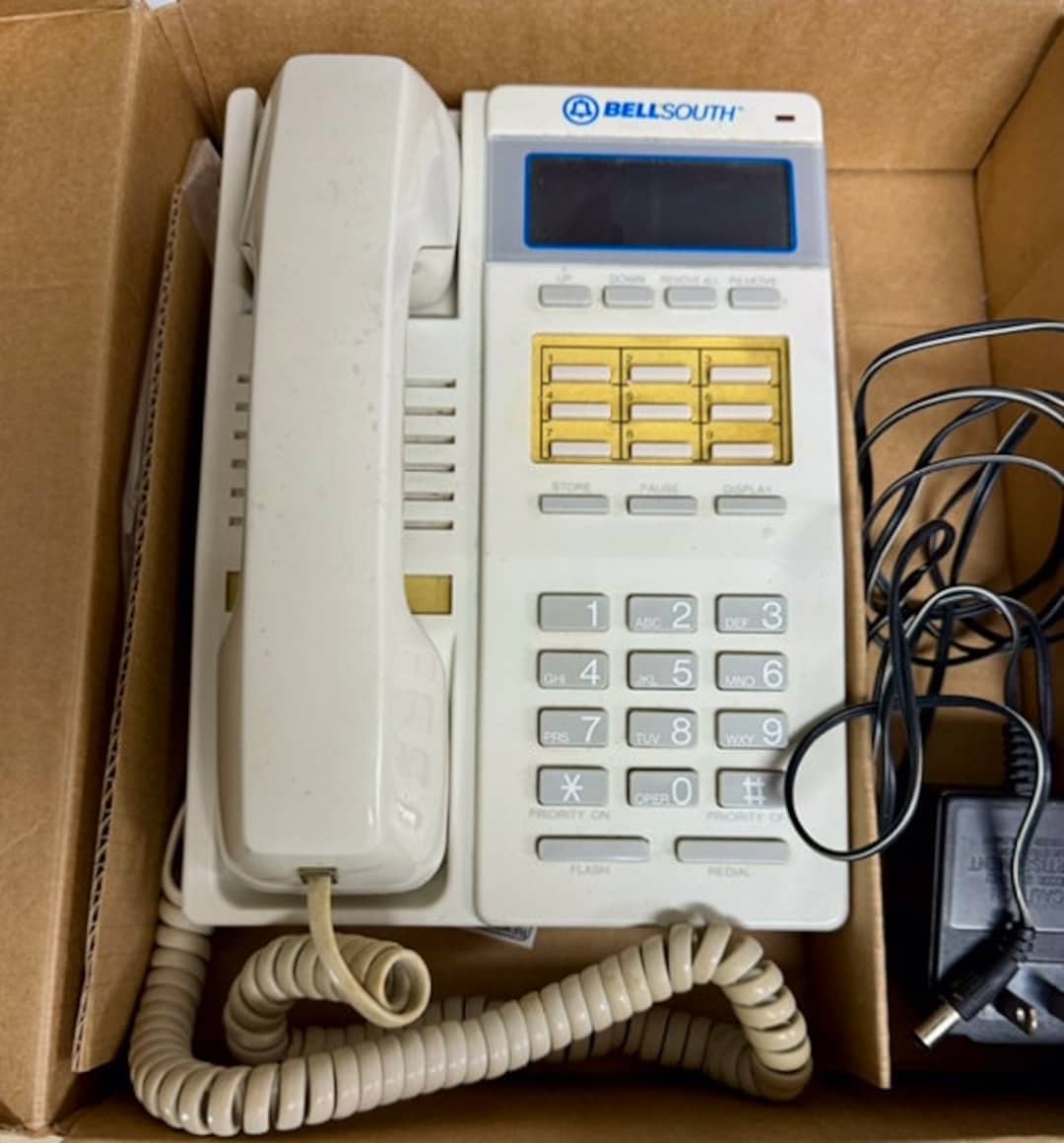 Bell South Telephone/push Button Phone/caller ID Telephone/1990’s Bell ...