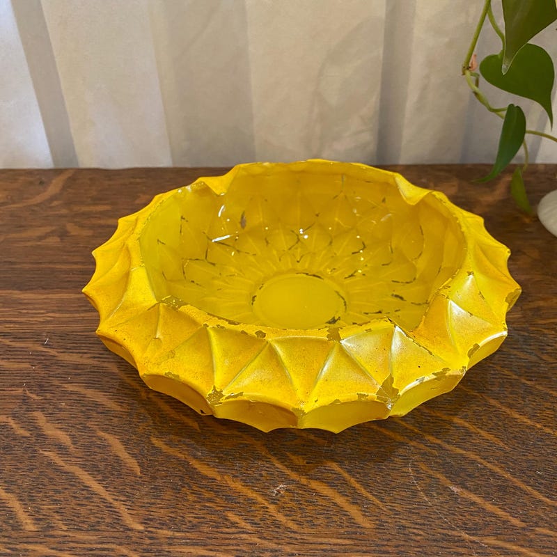 Heavy Glass Retro Ashtray - Etsy