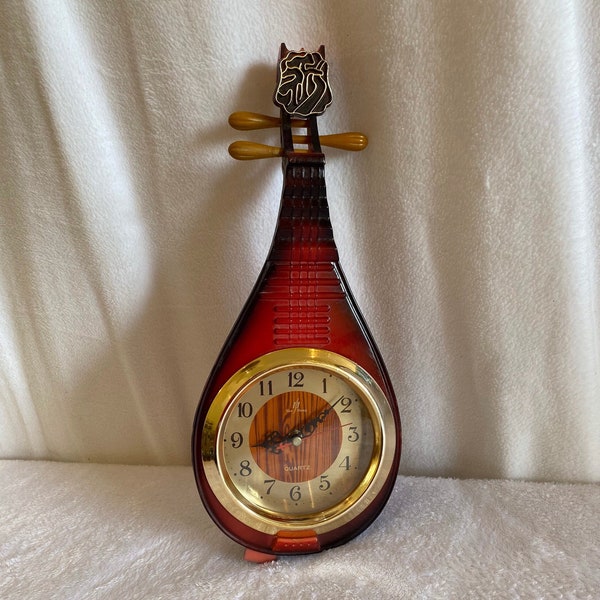 Vintage Battery Operated Wall Clock - Etsy