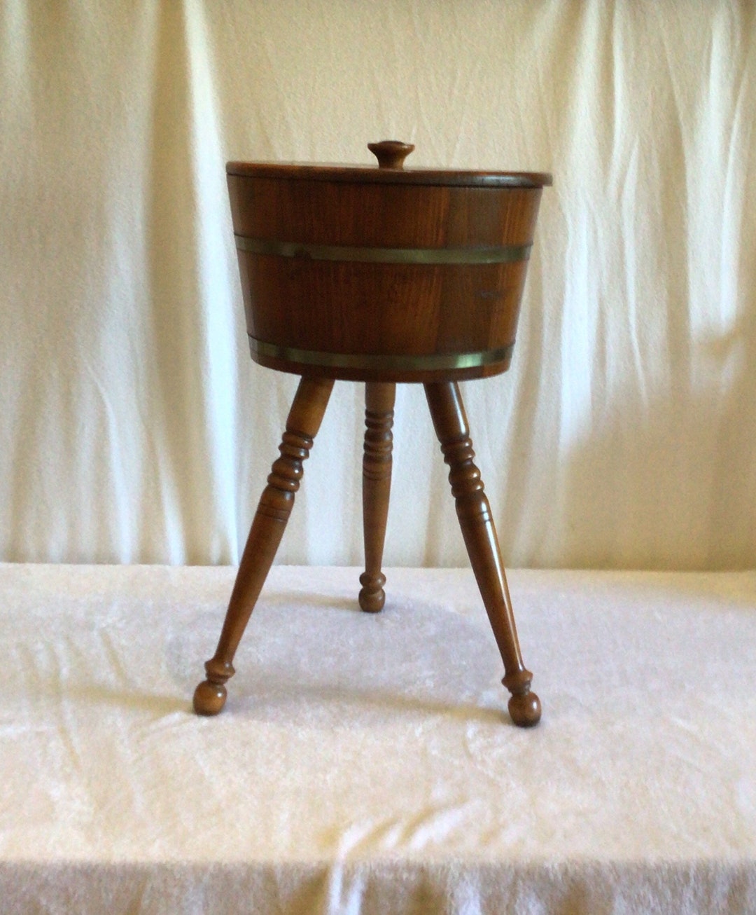 Wood Firkin/planter Storage Bin 3 Legs/lid Vintage - Etsy