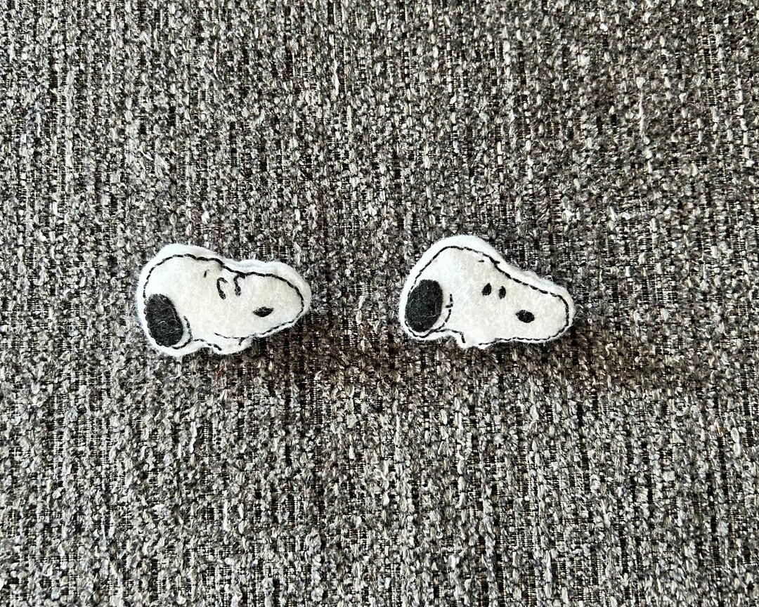Handmade Snoopy Felt Pins, Embroidered Snoopy Pin, Snoopy Pin, Peanuts ...
