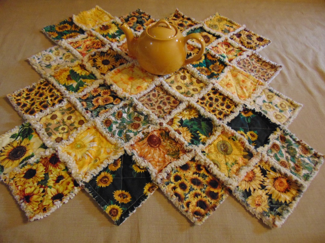 32" Sunflower Card Table Cloth Rag Quilt Mat Centerpiece Country 10 ...