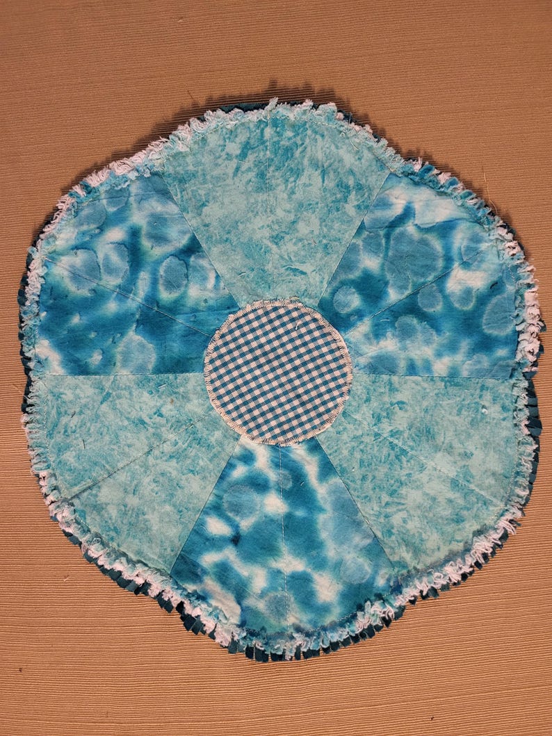 13" Round Rag Quilt Patchwork Centerpieces Place Mats Choice of Colors ...