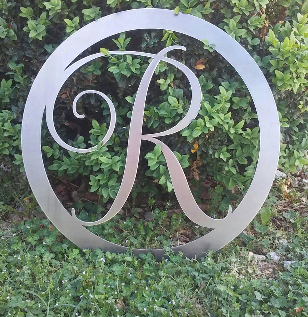 Round Monogrammed Metal Sign /monogram Metal Sign/ Door Hanger/ Front ...