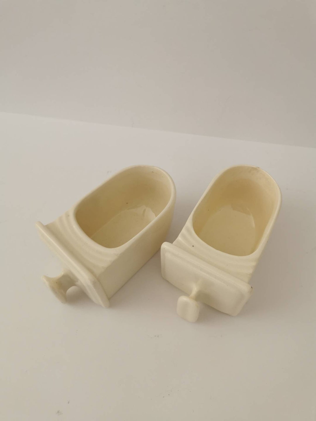 2 Small Ceramic Chutes Art Deco Shabby Decorative Kitchen Spice Jar ...
