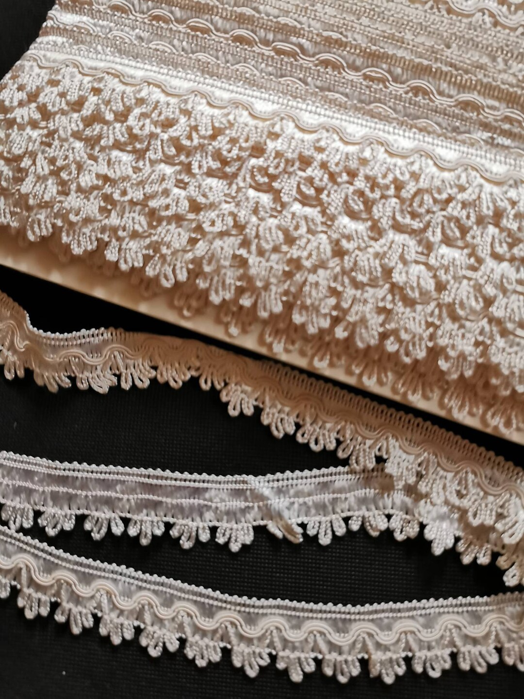27 M Vintage Trim, Lace Trim, Shiny Medieval Trim, Traditional Trim ...