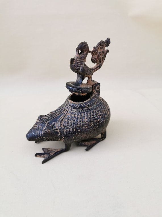 Little Roman Frog as Ink Barrel Bronze Figure Sculpture Asia | Etsy UK