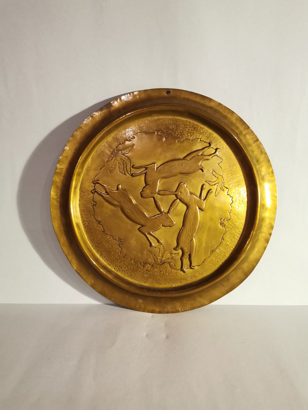 Alter Messing Teller Wandteller Paderborn Vintage shabby Deko 3 Hasen 3 ...