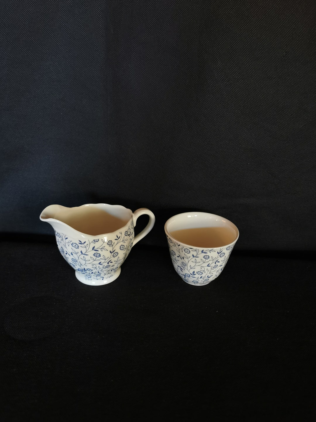 Royal Tudor Grindley Laura England Blau Blumen Landhaus Shabby Chic ...