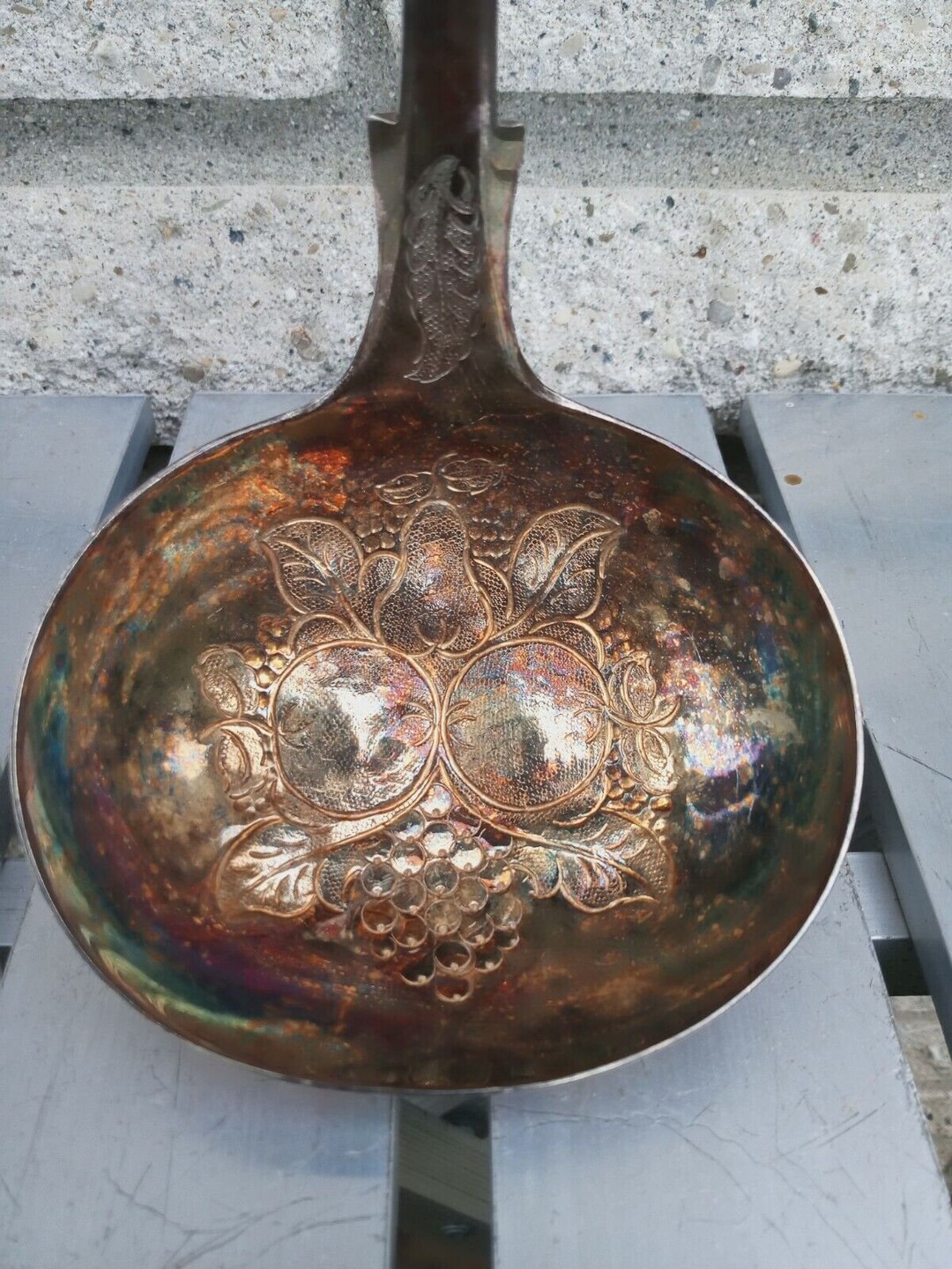 Silver Plate Ladle Elkington Co Punch Ladle 12.5" Repousse Fruit Fiddle ...