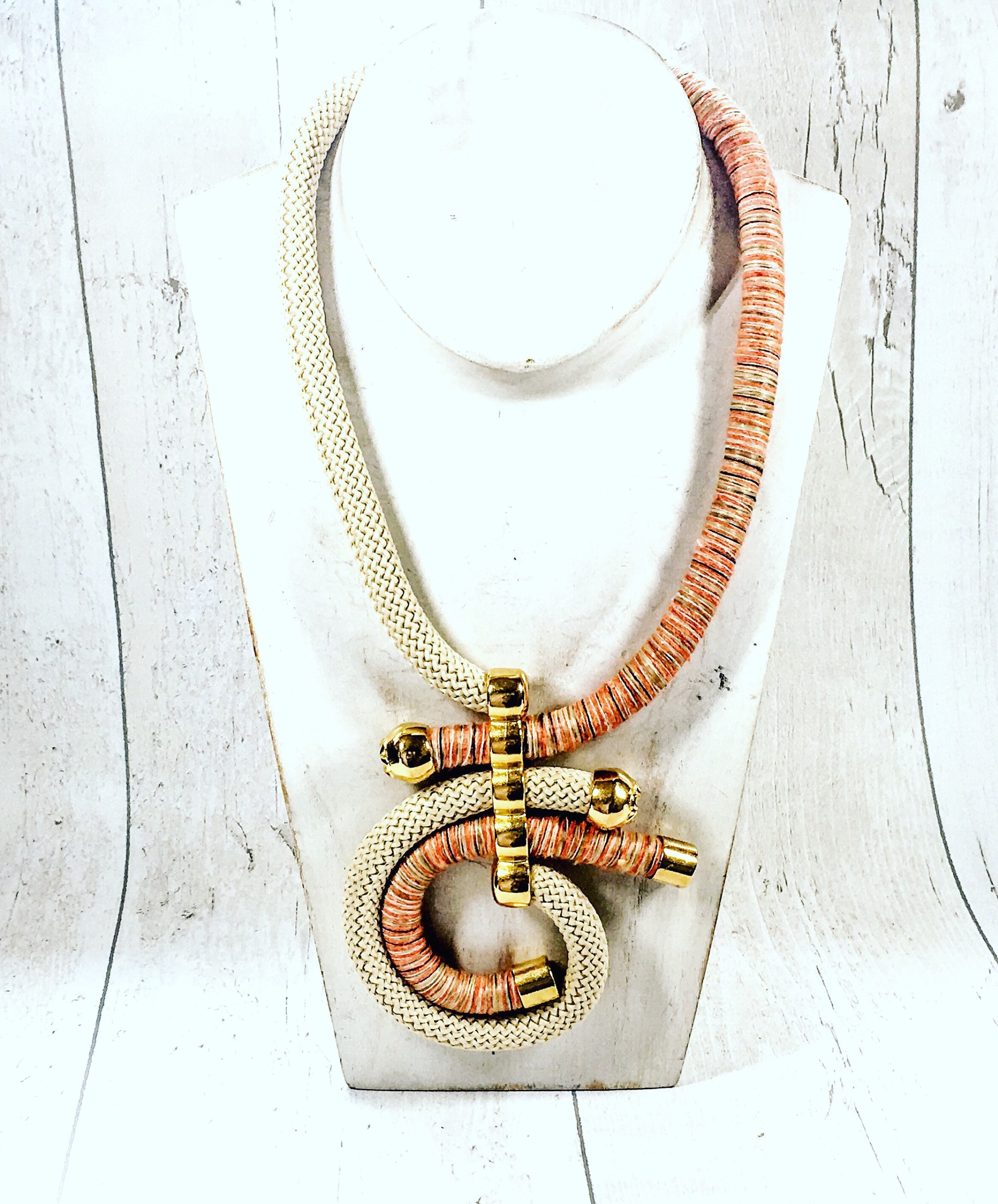 Climbing Rope Swirl Necklace - Etsy