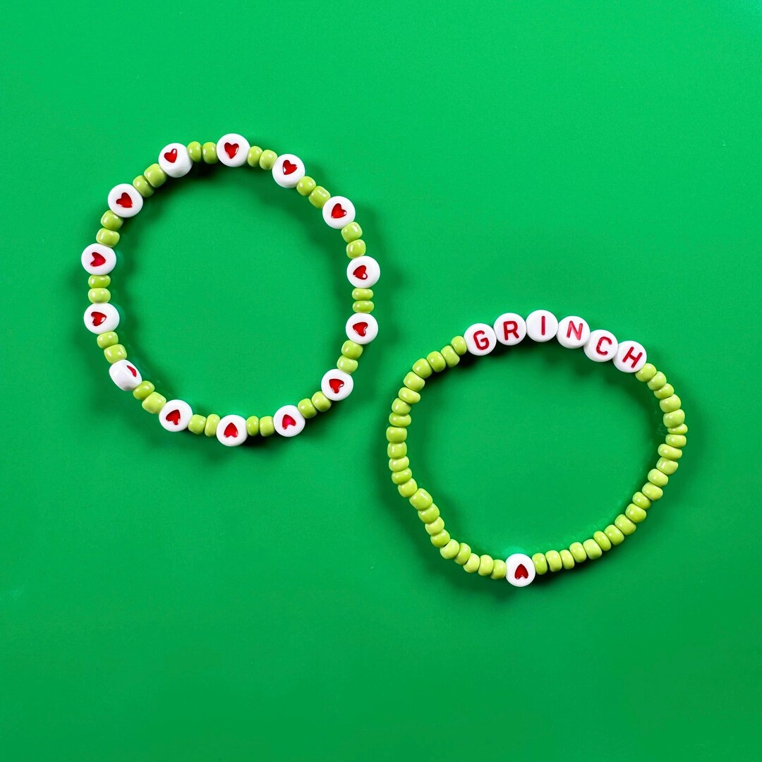 Grinch Heart Bracelets - Etsy
