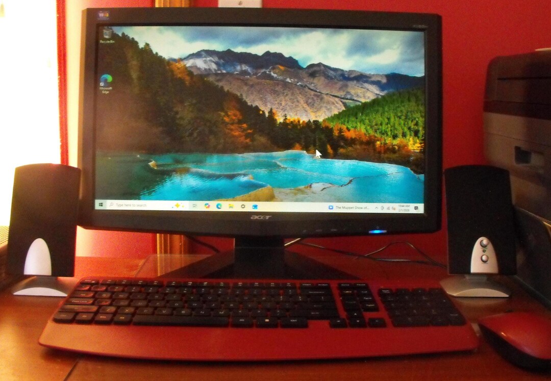 ACER Aspire XC-600 Desktop PC With Acer X1A83H 18" Monitor, Wireless ...