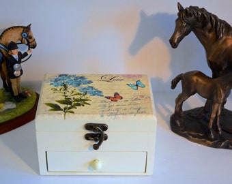 Rainbow Stitched Mini Boxes set of 21 Item 884 - Etsy