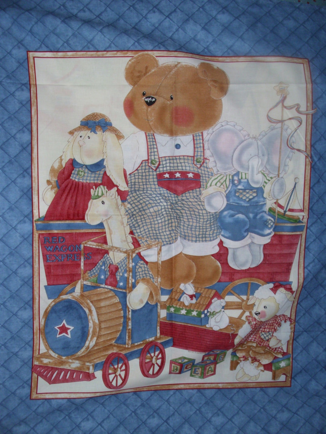 Teddy's Red Wagon Express Cot Quilt - Etsy