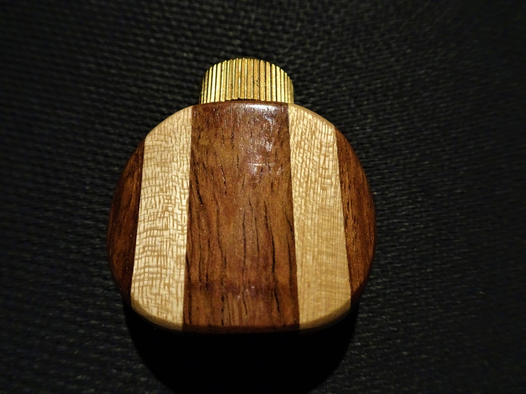 Retro Golden Tokens Handmade Beautiful Mixed Wood Brass Smoking Pipe ...