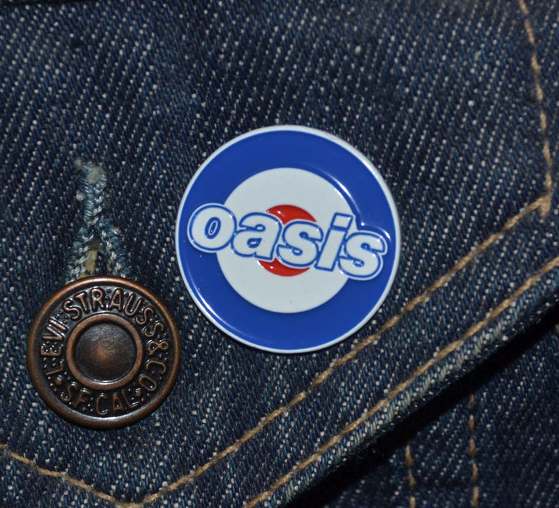 Oasis Target Style Pin (max.dim 25mm) Enamel Metal Lapel Badge Noel ...