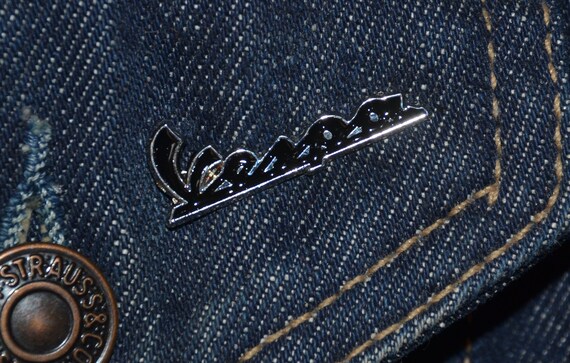 Vespa Shape Classic Logo Pin new Design max.dim 30mm | Etsy