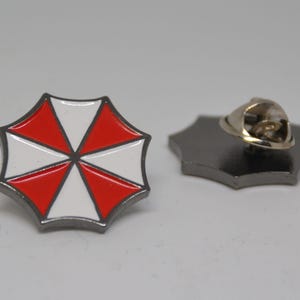 Umbrella Corporation Style Pin (max.dim 22mm) Resident Evil - Enamel ...